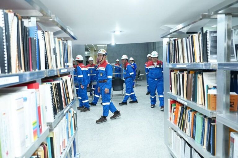 Pasaribu Nahkoda Baru Pertamina: Wakil Komisaris Utama Resmi Dilantik
